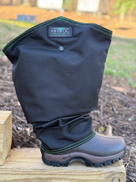 Yoder Extreme with Black Havoc Chaps – Havoc Hunting Supply